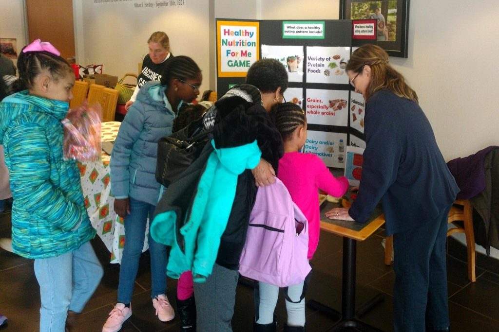 MHS Students and Families Enjoy Winter Family Weekend
